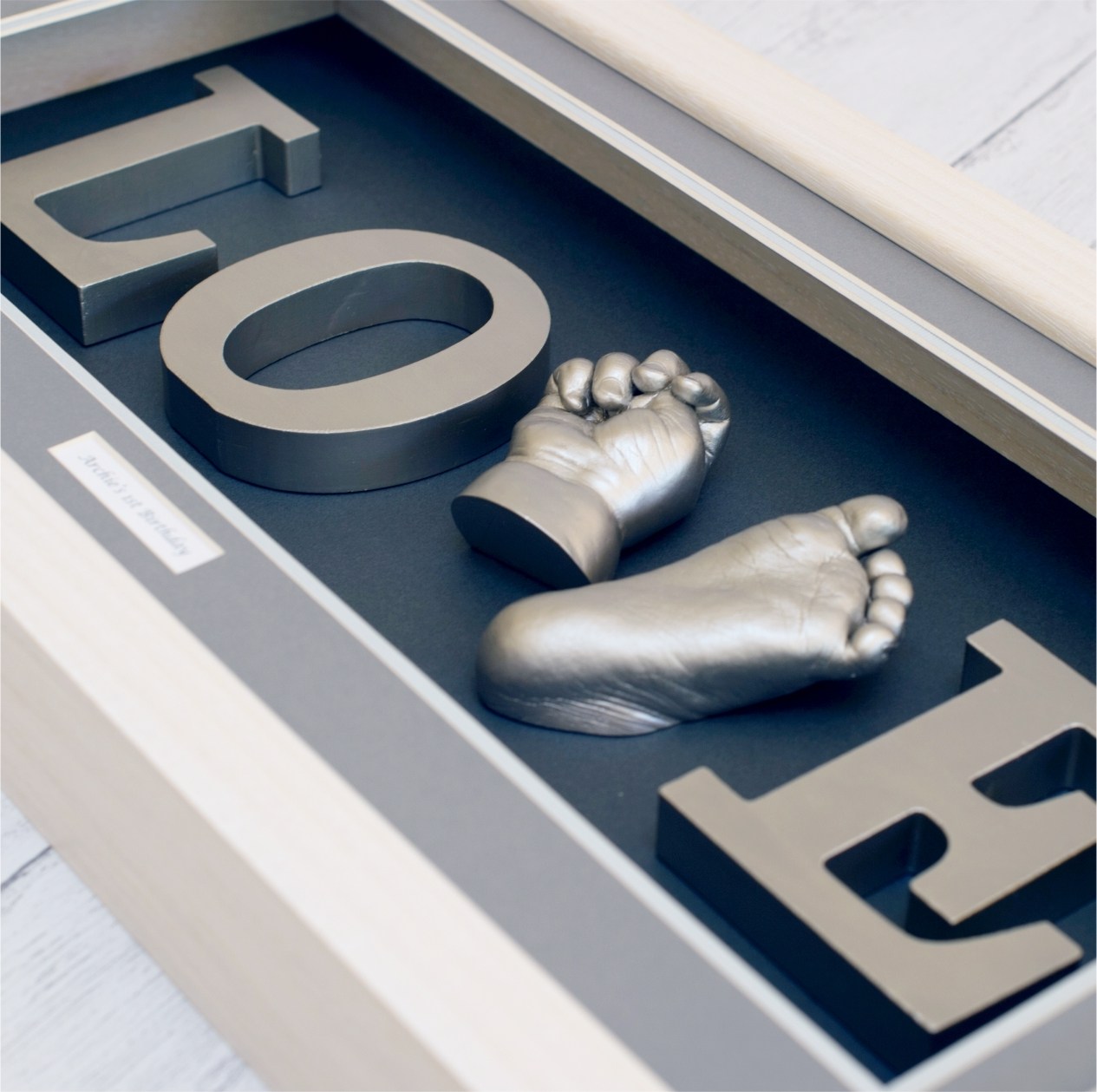Welcome to Babyprints - The hand and foot casting specialists for all ages.