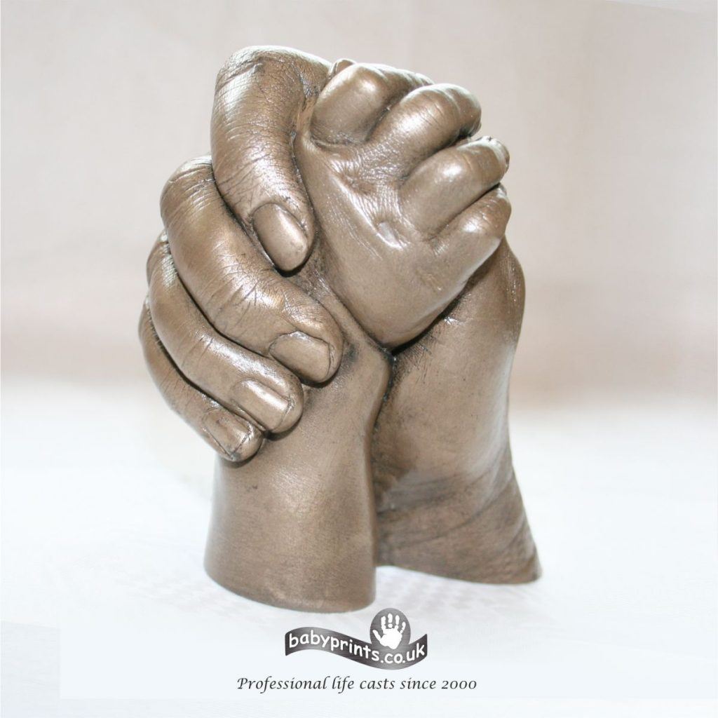Older Children Clasping Hands Statue - Babyprints